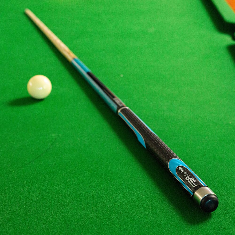 How to test your cue’s straightness | The Dart Depot